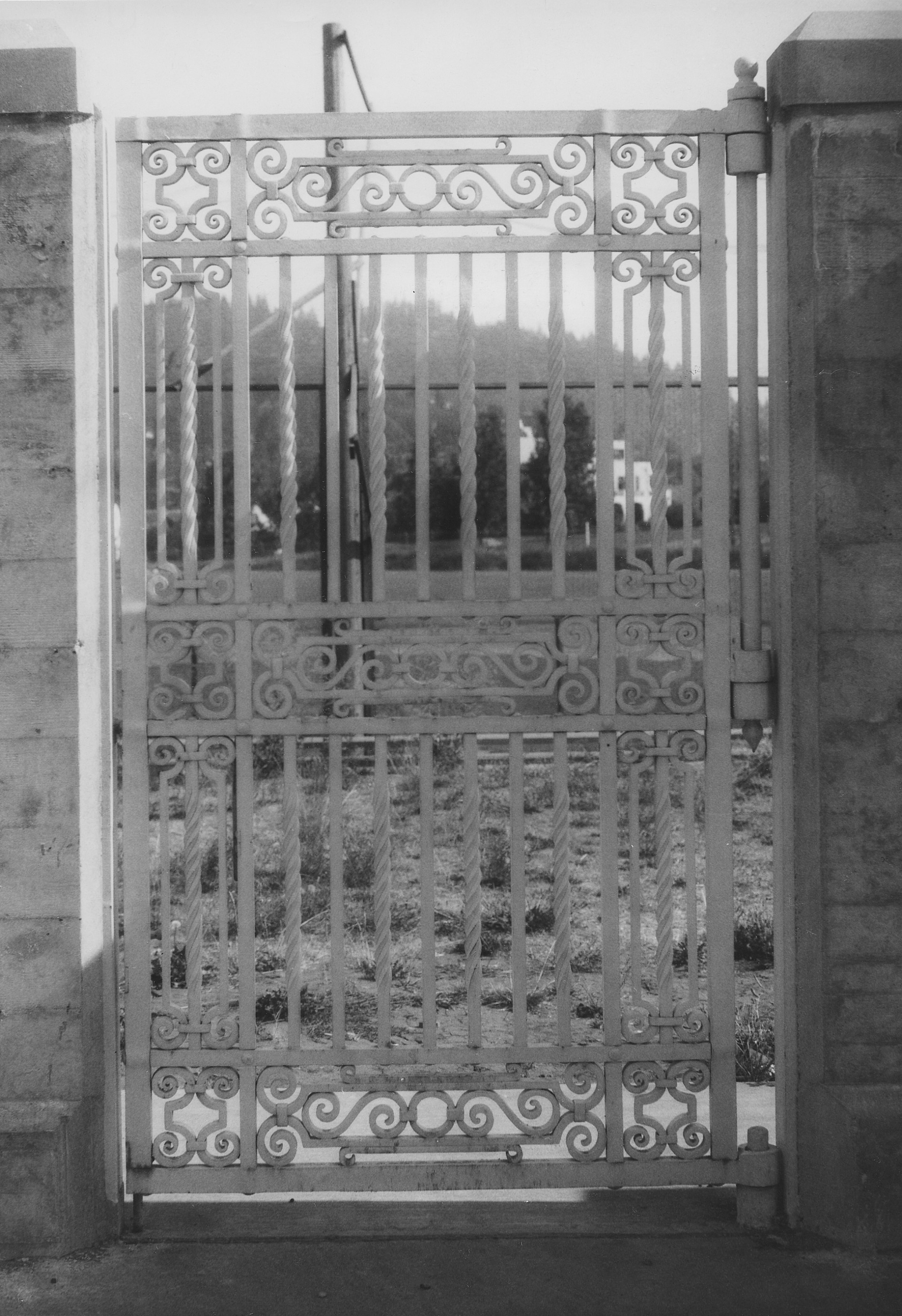 Metal pedestrian gates | The Gallery